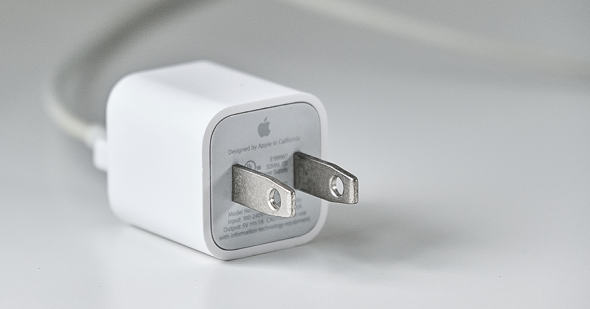 หัวชาร์จ iPhone โคตรแพง แล้วจะซื้ออะไรมาใช้แทนดี ที่ปลอดภัย