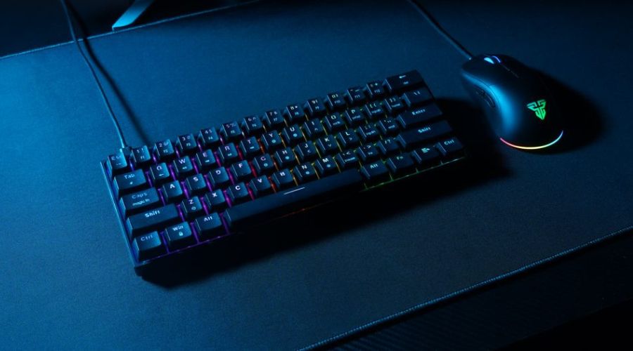 Fantech Gaming Gear ราคาเป็นมิตร ทั้งหูฟัง คีย์บอร์ด เมาส์ มาครบ