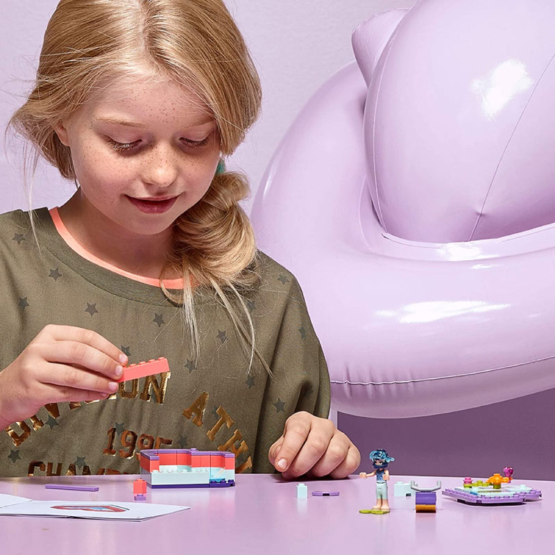 Lego Friends 41385 Emma’s Summer Heart Box