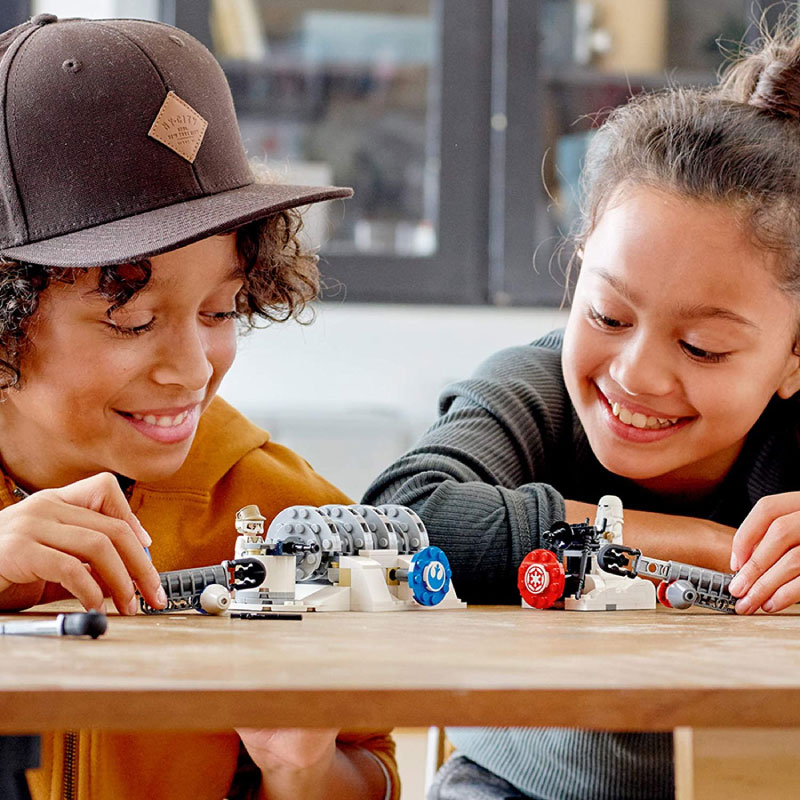 Lego Star Wars 75239 The Empire Strikes Back Action Battle Hoth ...