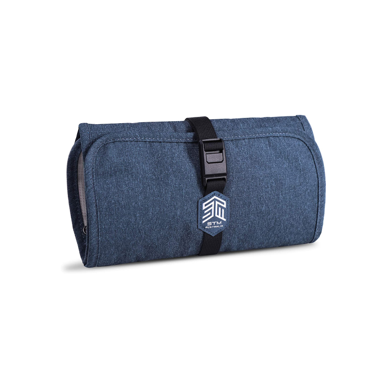 กระเป๋า STM Dapper Wrapper