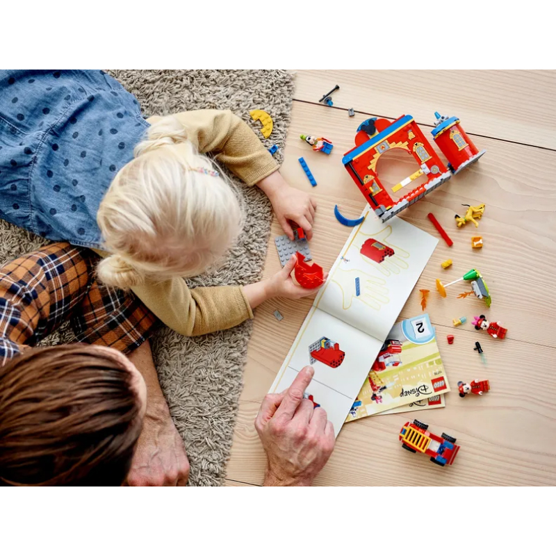 Lego Disney 10776 Mickey & Friends Fire Truck & Station