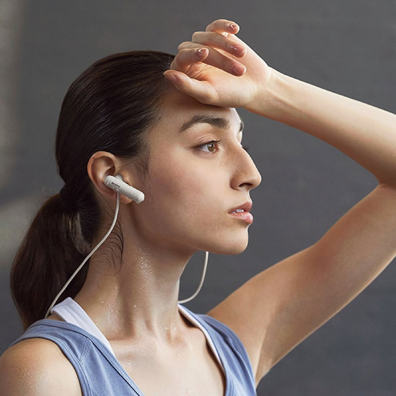 หูฟังไร้สาย Sony WI-SP500 Sport Earbud เชื่อมต่อ Bluetooth และ NFC | Sony